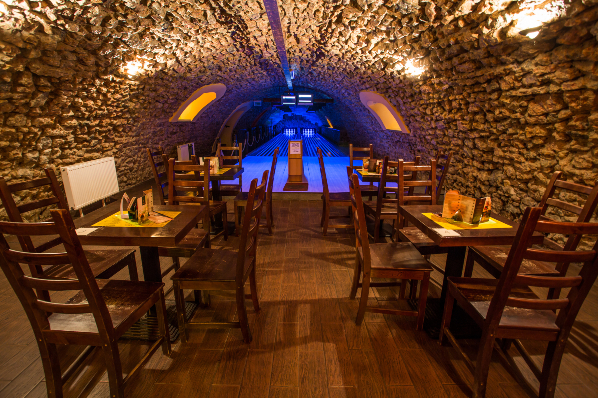 Bowling, billiards | Kúria Beckov - Penzión